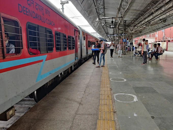 Agra Fort Railway Station: Guide to Facilities, Connectivity - Your ...