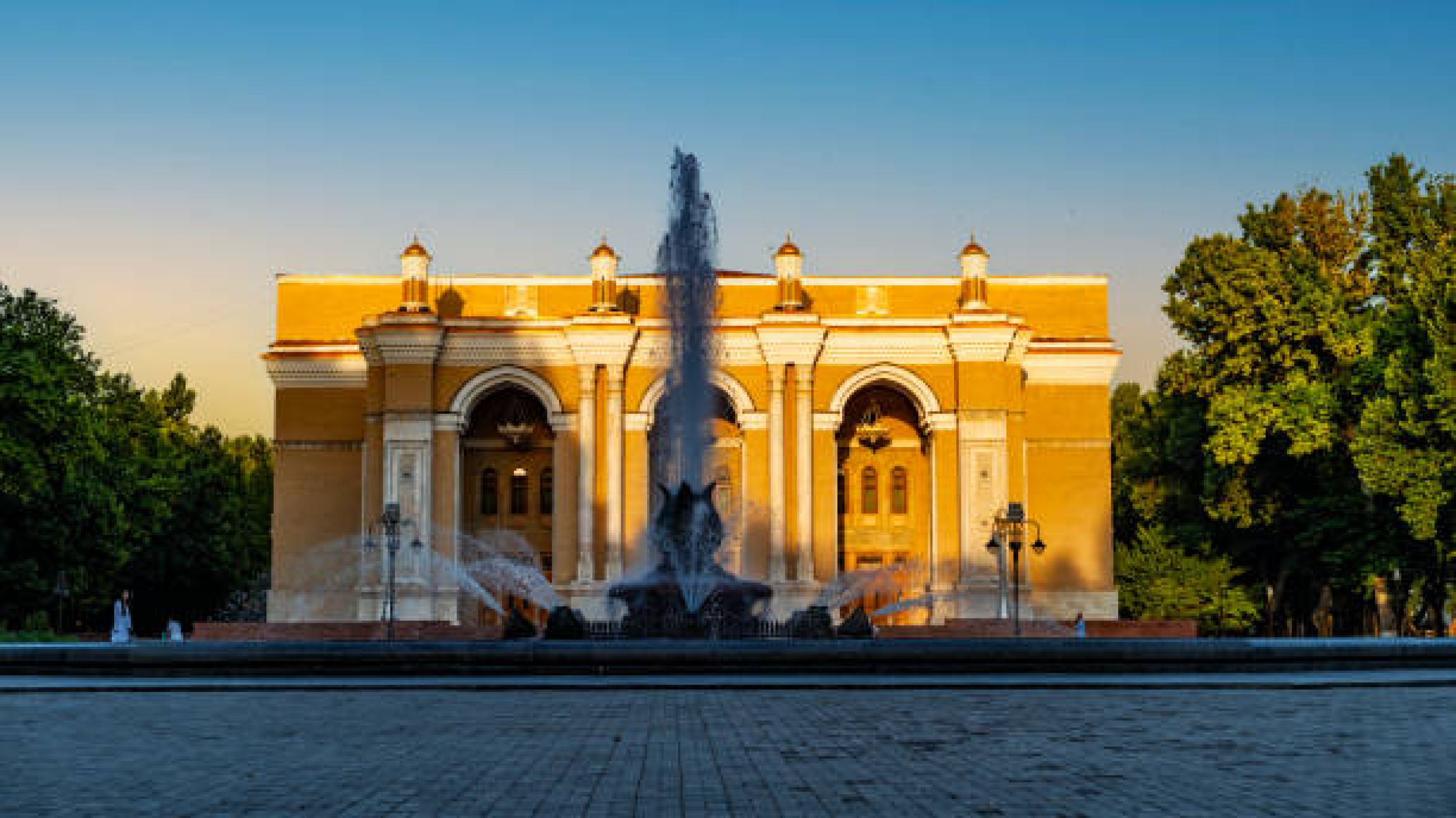 Alisher Navoiy Theatre – Cultural Landmark in Tashkent - Your Trusted Travel Partner for Tour ...